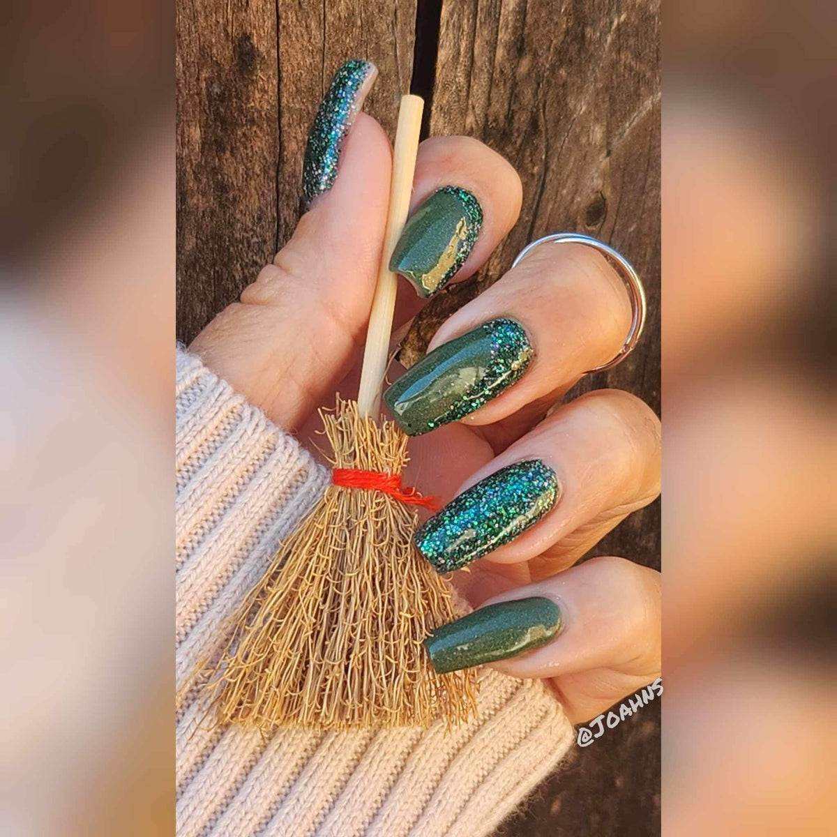 The Snake Duo – Sassy Mouth Dip Powder